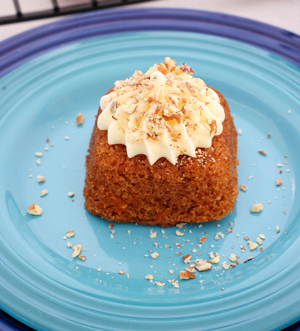 Mini Carrot Cakes | Le Creuset®
